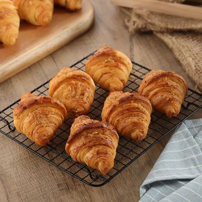 Hộp 6 Bánh Croissant Bơ Tỏi (6 X 30G)